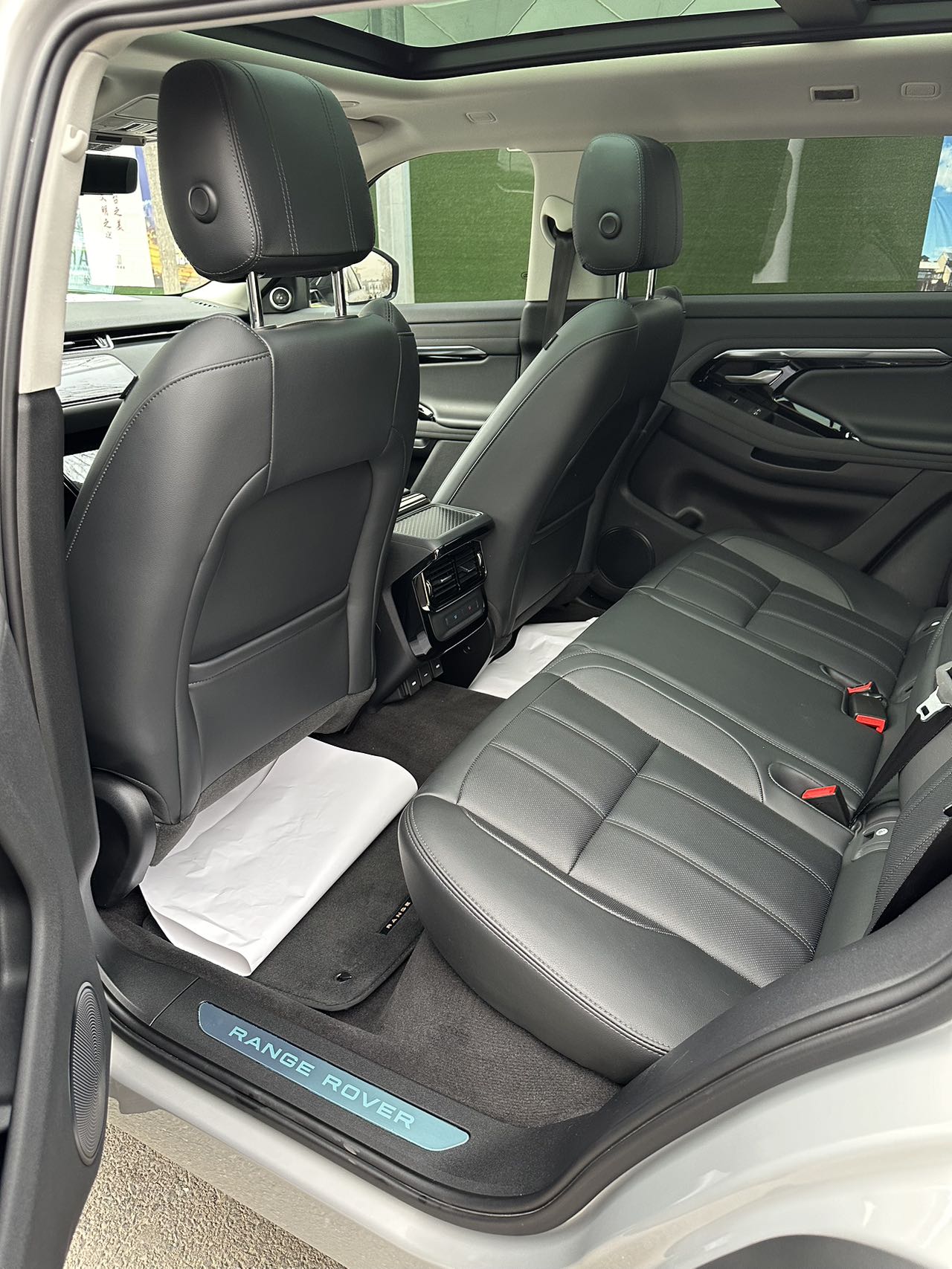 2022 Land Rover Range Rover Evoque L 249PS R-Dynamic Collins Bronze ...